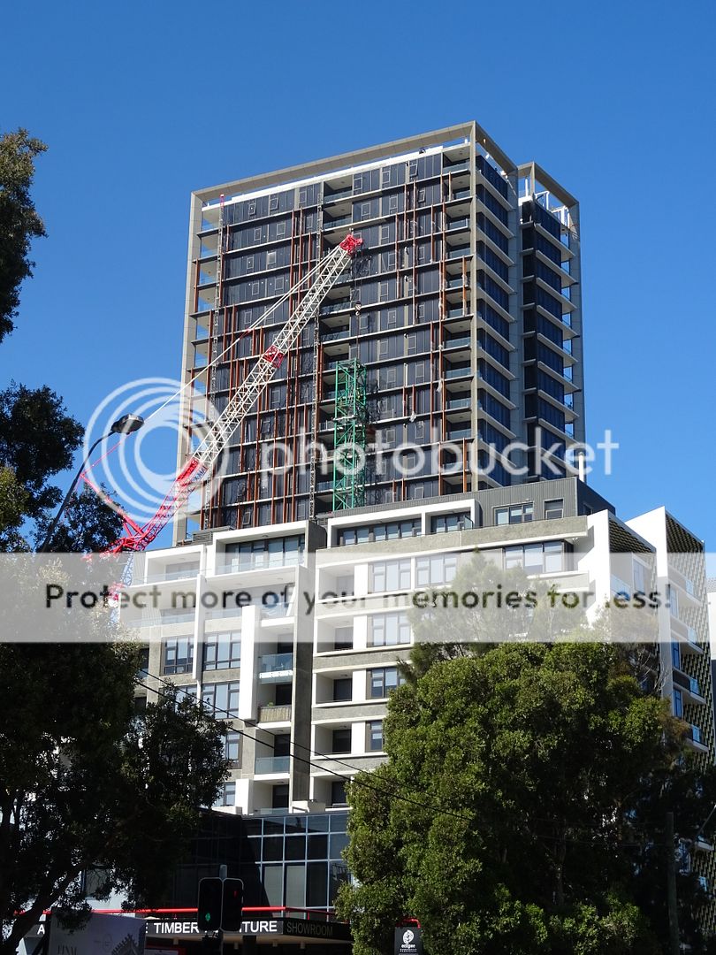 Projects & Discussion | GREEN SQUARE | Page 348 | SkyscraperCity Forum